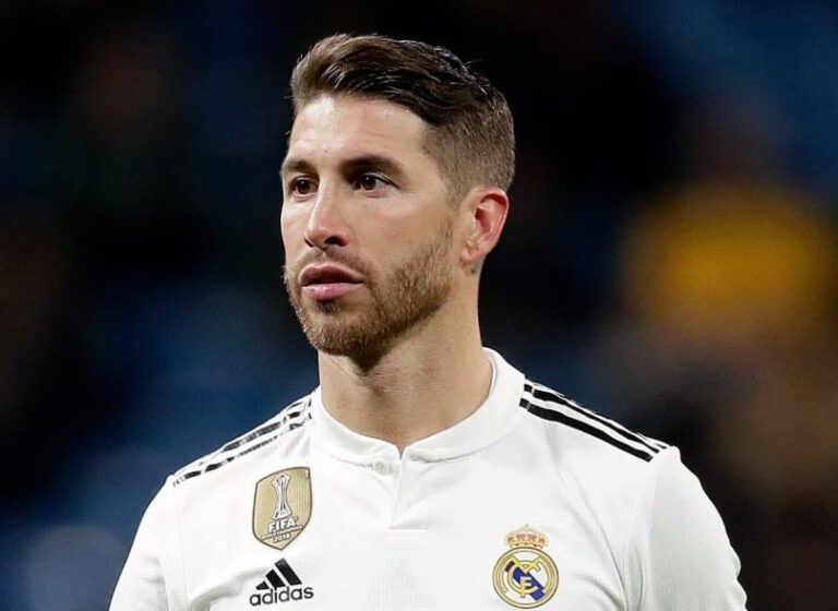 Top 10 Best Centre Backs of All Time