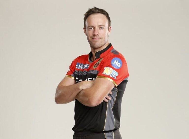 Top 10 Most Handsome Cricketers in the World - SportsGeeks